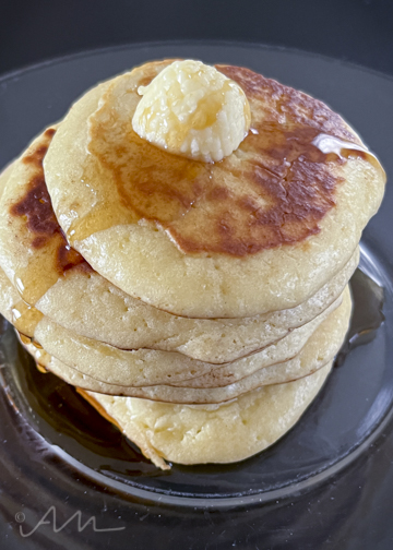 {first pancakes of 2024} | food & foto